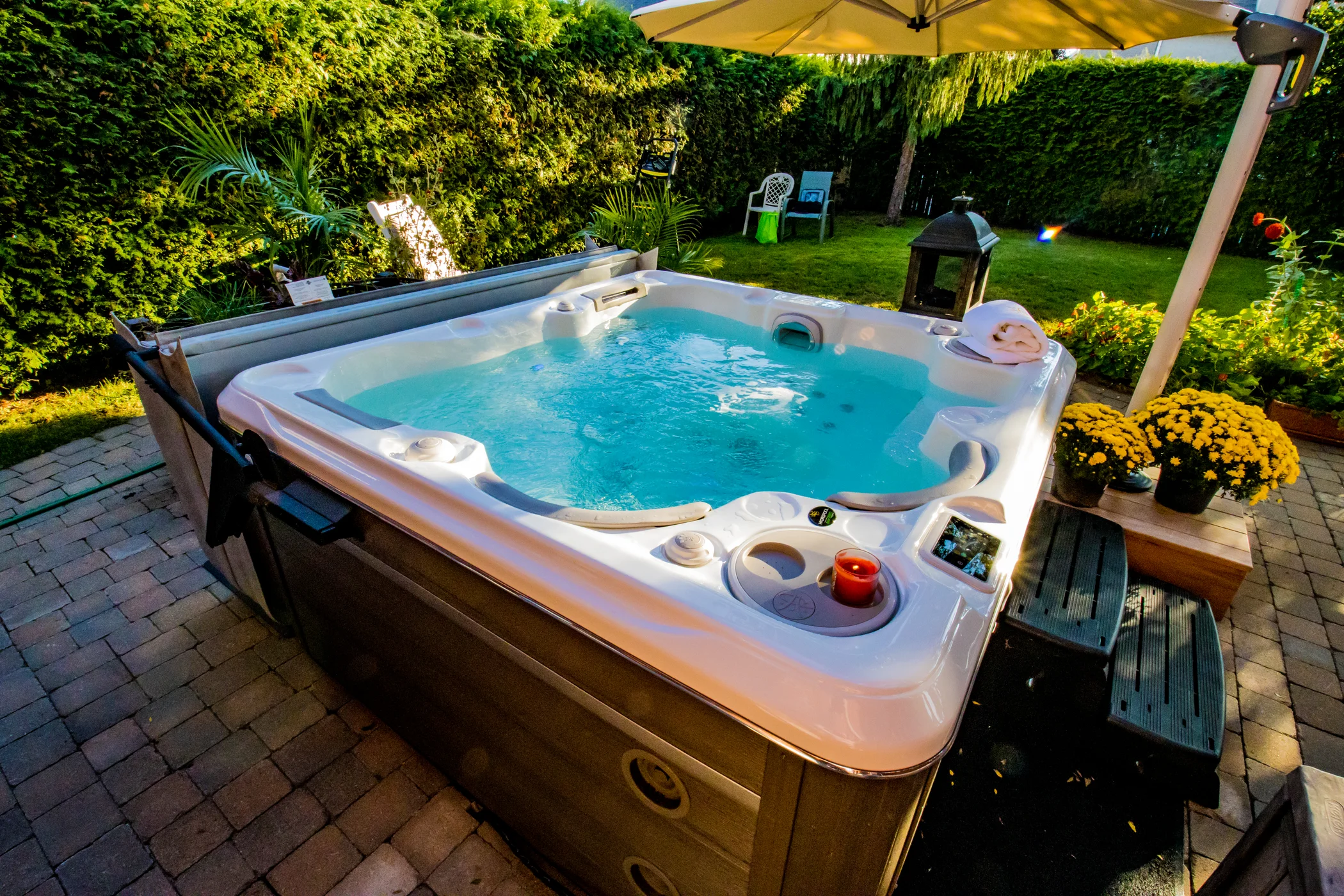 A Complete Review: Hydropool’s Signature and Serenity Hot Tub Collections